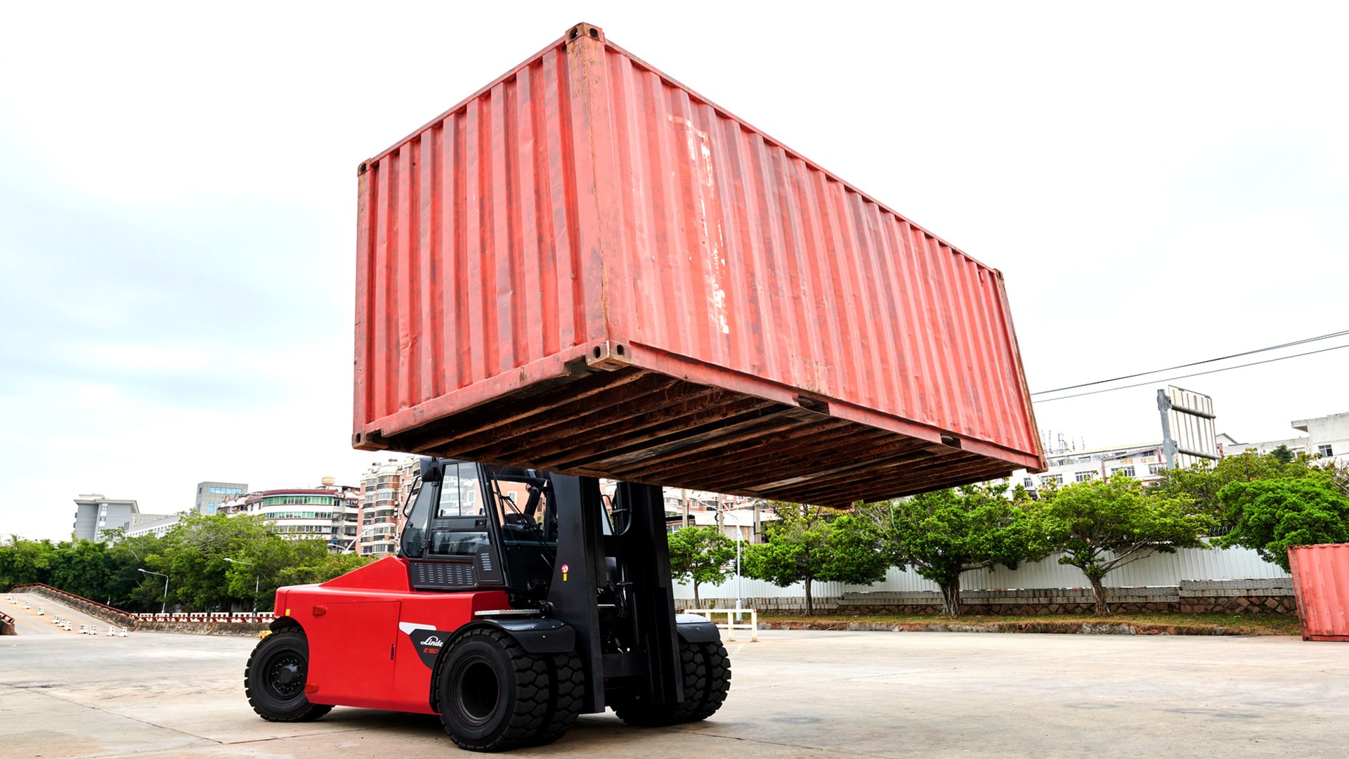 Containerstapler – Kaufoptionen, Modelle & mehr | Linde MH