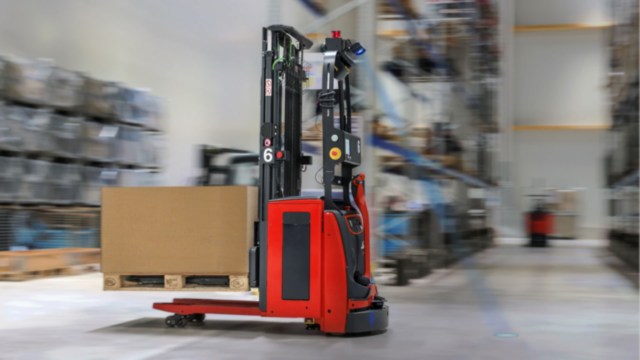 Fahrerlose Transportsysteme » Automatisierter Warentransport