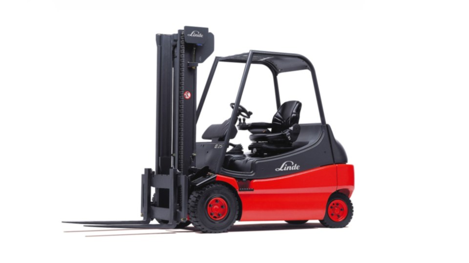 50 Jahre E-Stapler von Linde Material Handling