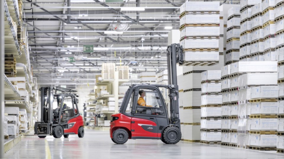 Ausgezeichnet: Linde-Elektrostapler und Routenzug-Leitsystem