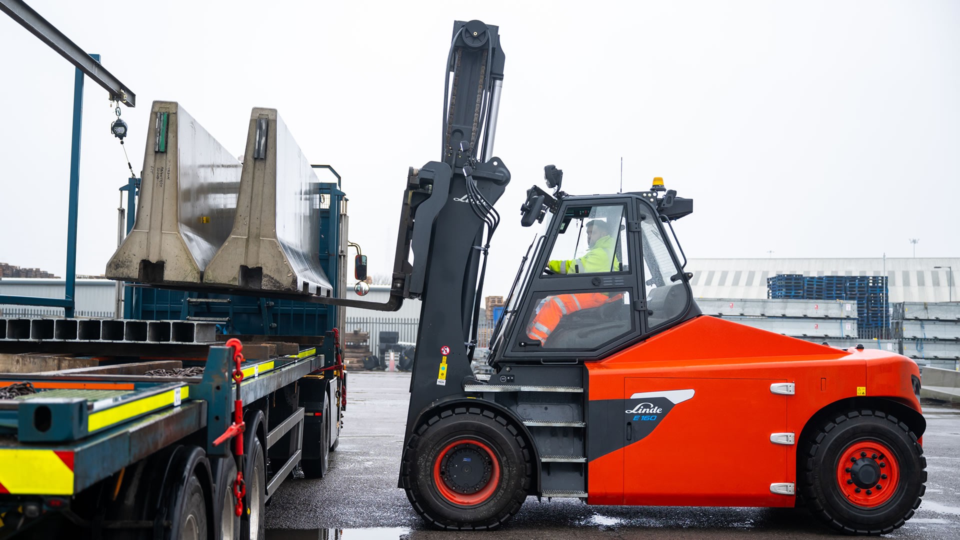 Rote Riesen im Flüstermodus