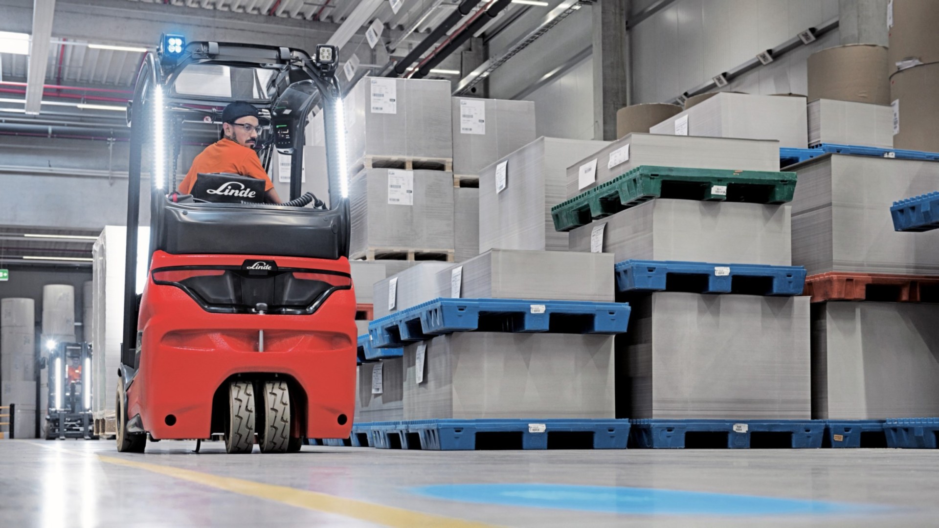 Kompaktklasse mit Elektroantrieb | Linde Material Handling
